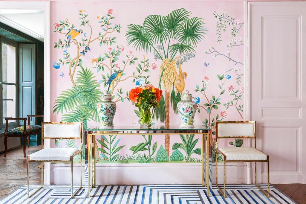 The Art of Walls: A History of Wallpaper and Its Contemporary Masters ...